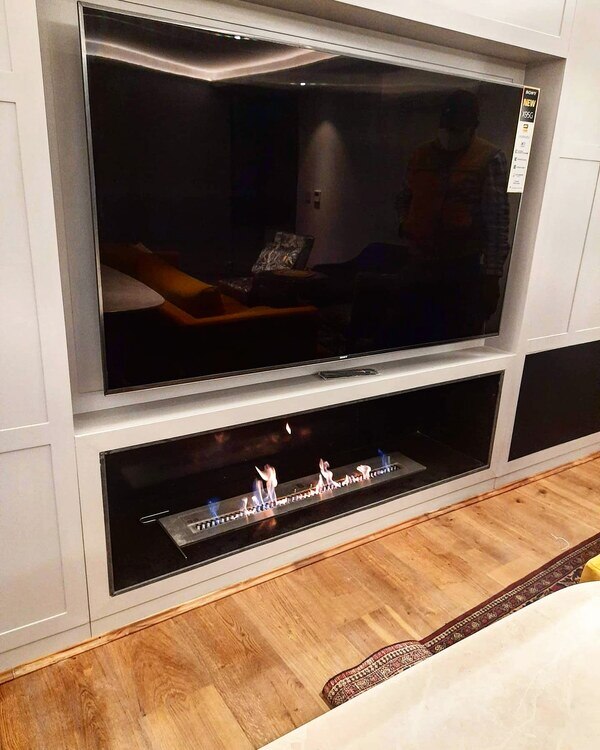 Baaroq Ventless Fireplaces in New Delhi, India